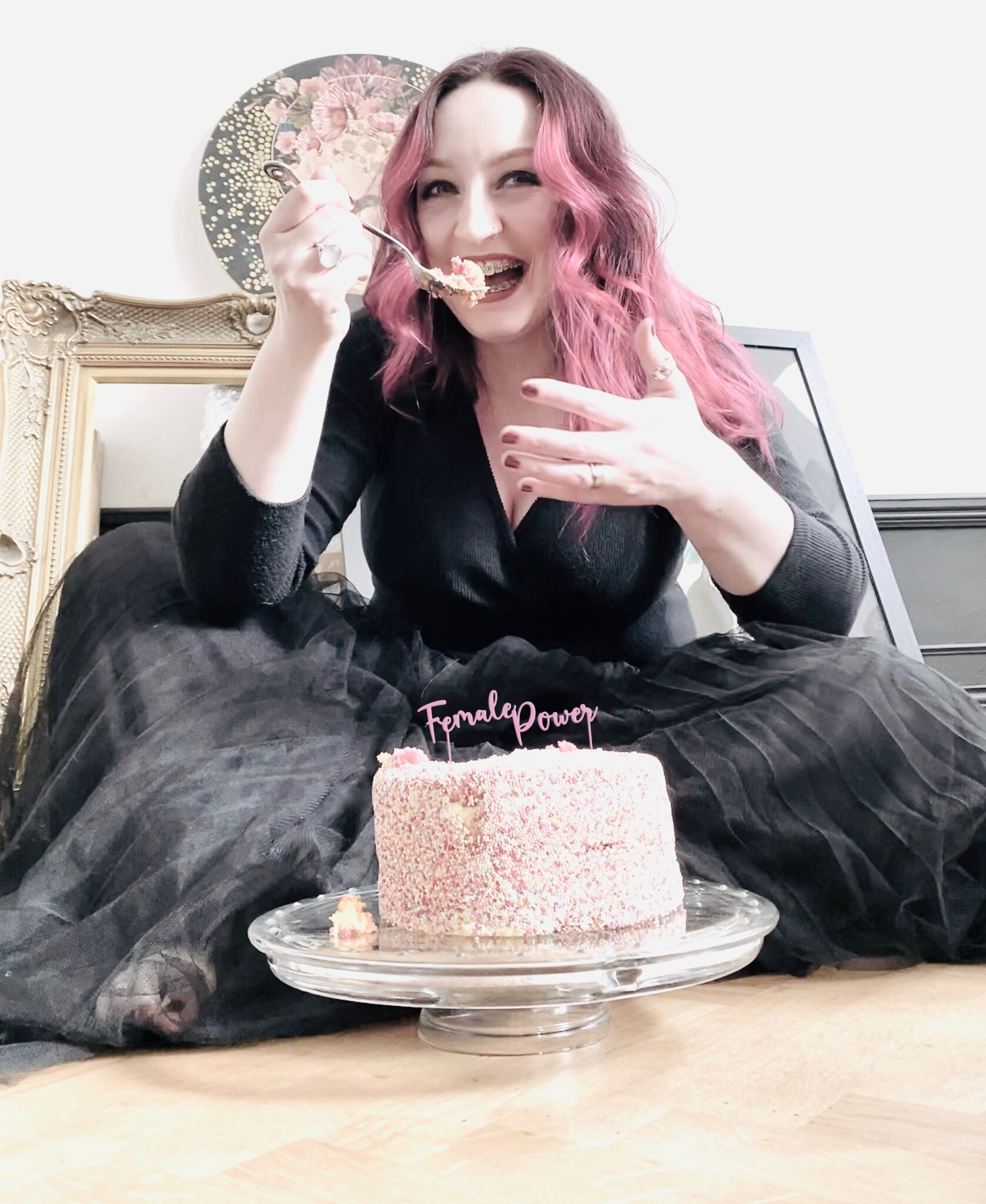 Alexandra Gallagher – C-A-K-E